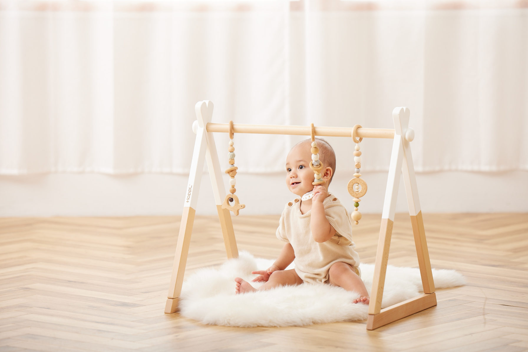 赤ちゃんから大人まで世代を超えて進化する家具Move（ムーブ） ｜ HOPPL ROOM